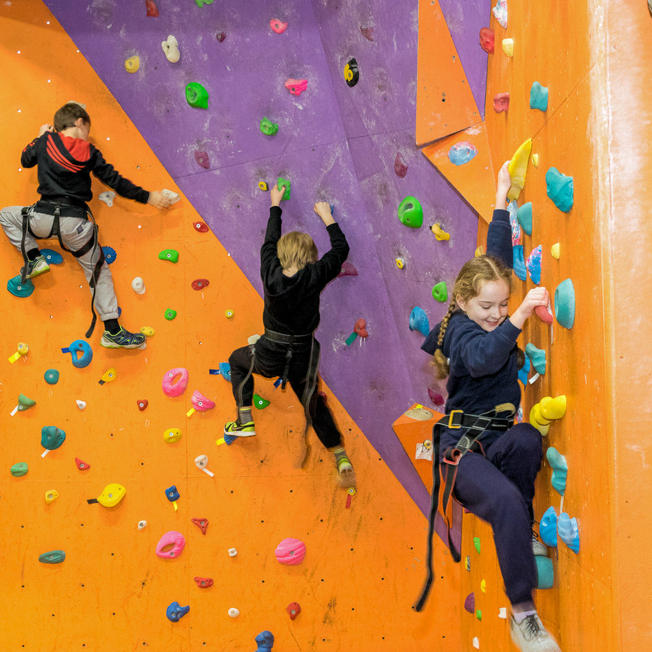 Childrens Climbing Activities - Alter Rock